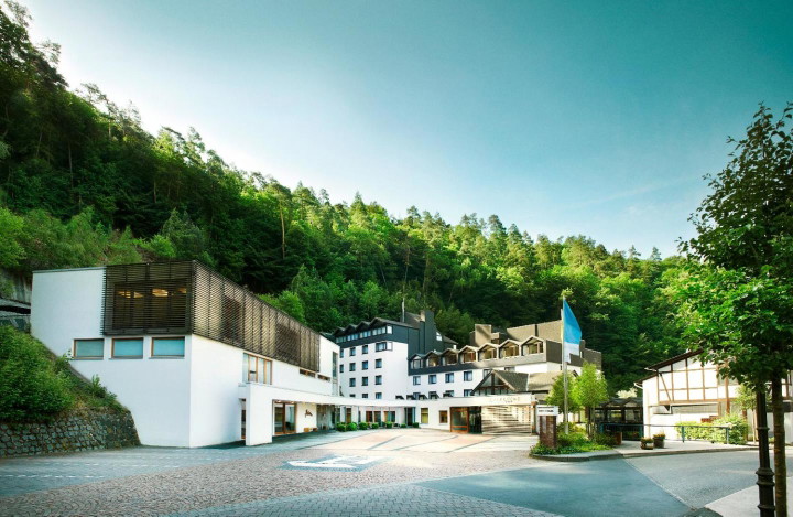 Hotel Zugbrücke Grenzau Gmbh - Bad Ems