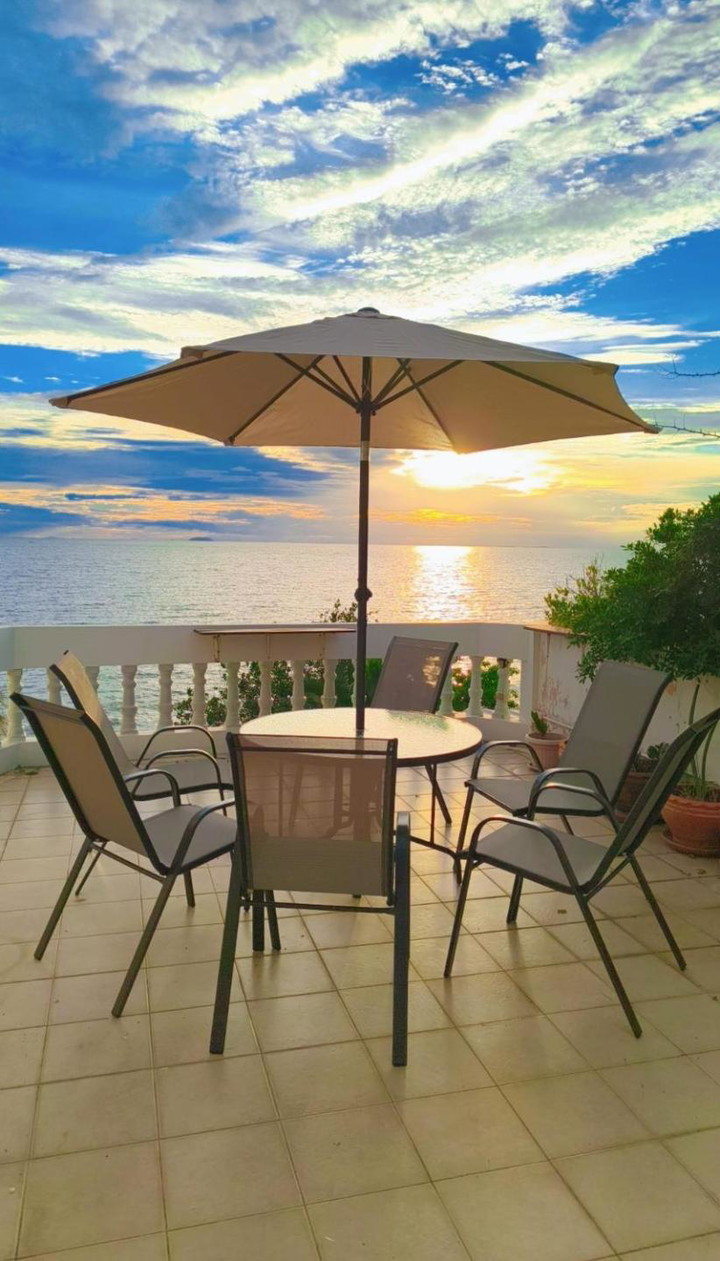 Pattaya Beach Villa Familly Rooftop Na Jombtien - 芭達雅