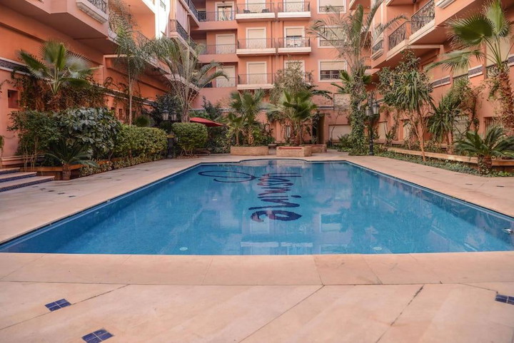 Luxury 122m Apartment Near Majorelle Garden And Gueliz With Pool View, Terrace & Balcony - Marrakech