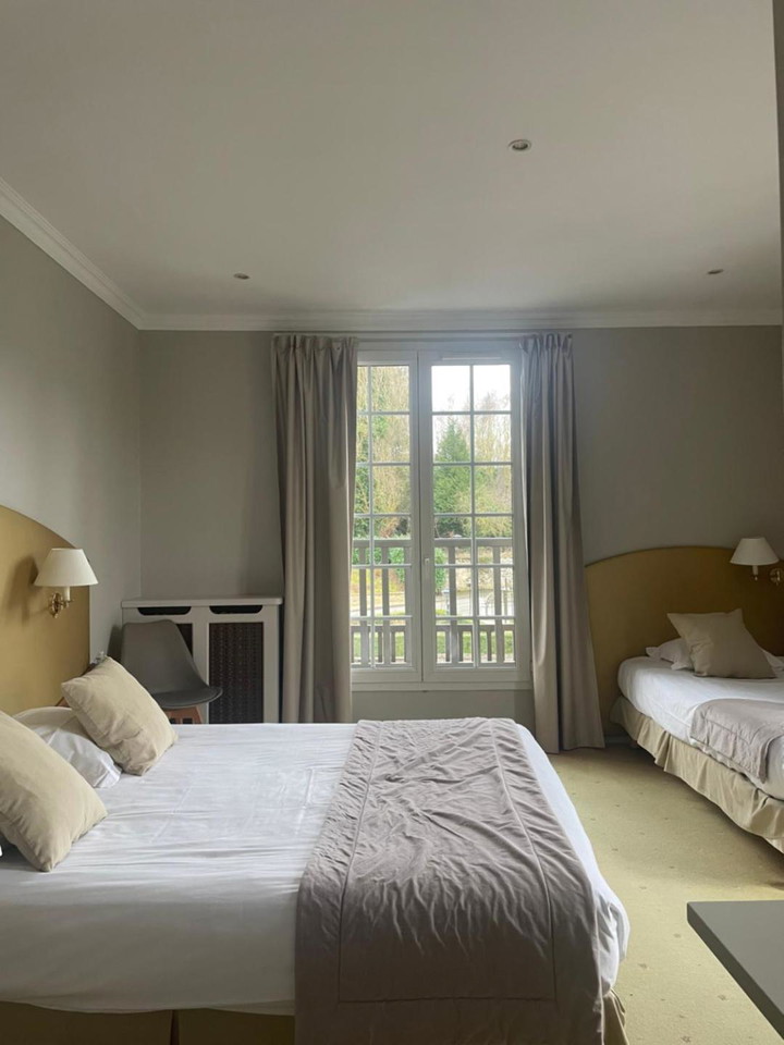 Hotel Le Continental - Forges-les-Eaux