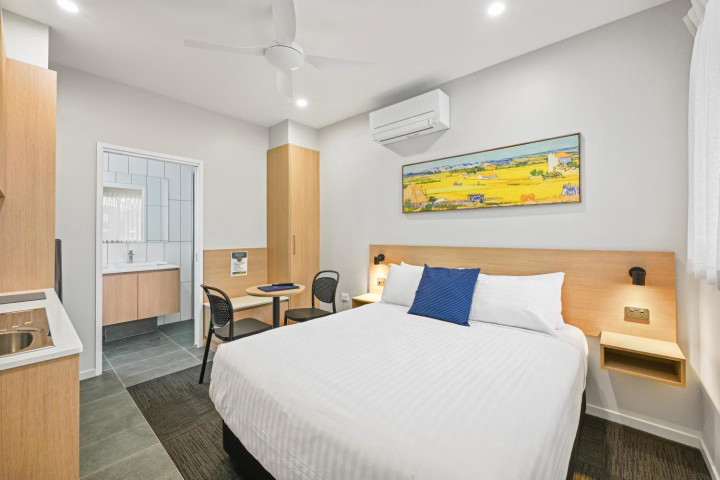 Avenue West Studio Units - Toowoomba