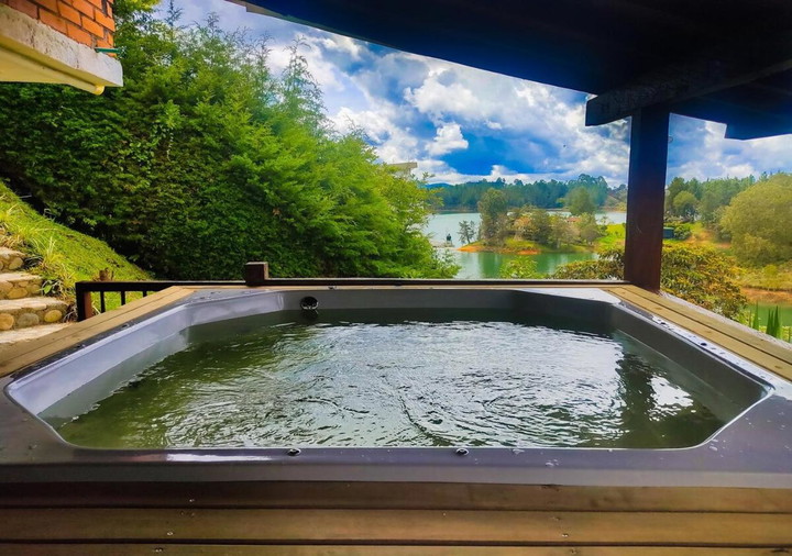 Finca De Lujo, Jacuzzi Y Paz En El Peñol Y Guatape - Antioquia