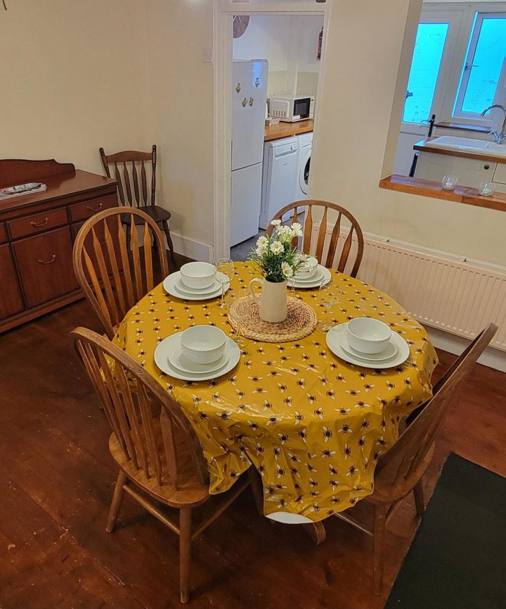 Bee Cottage - Hampshire