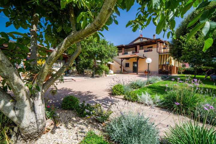 I Lecci Guesthouse - Sabaudia
