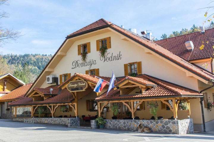 Domačija Vodnik & Apartments - Slovenia