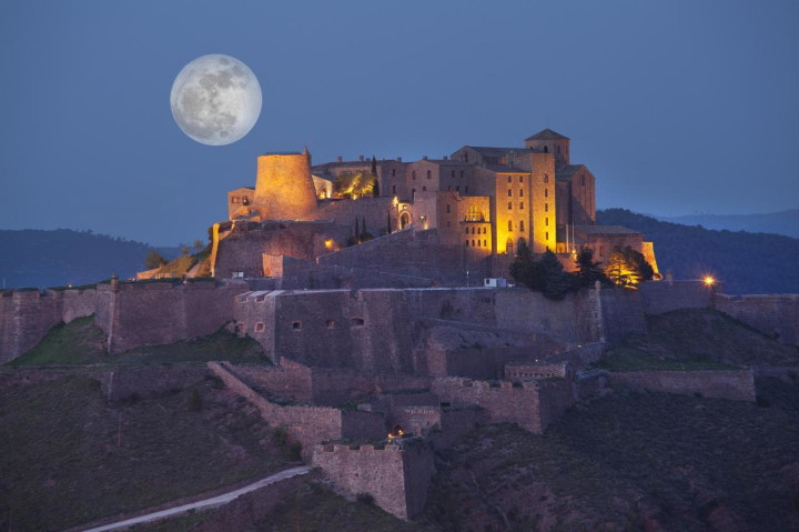 Parador De Cardona - Catalonia