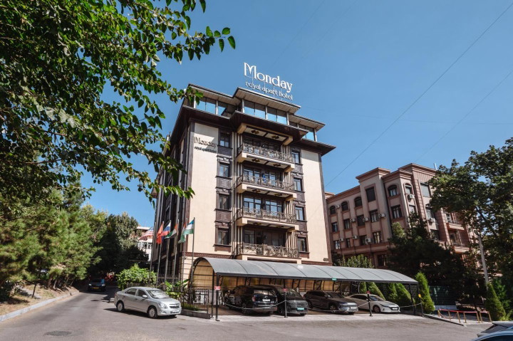 Monday Royal Apart Hotel - Tashkent