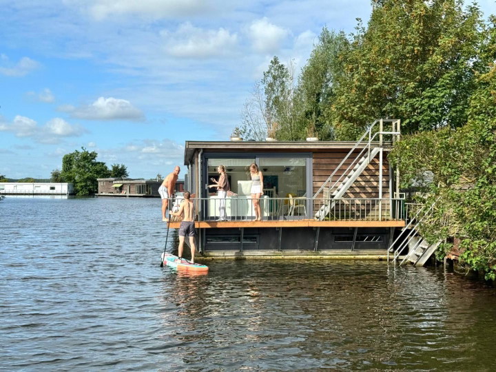 Houseboat Pure Ii - Hilversum