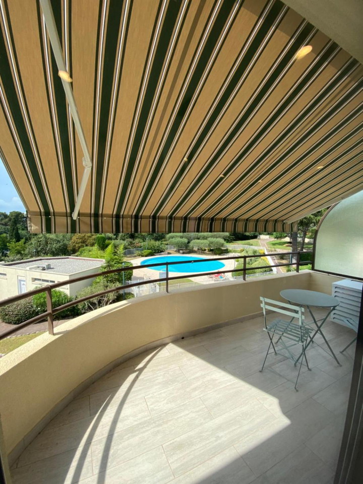 Studio Horizon - Sea View - Pool- Air Conditioner - Kitchen - Wifi -Tv Train - Bus - - Villeneuve-Loubet