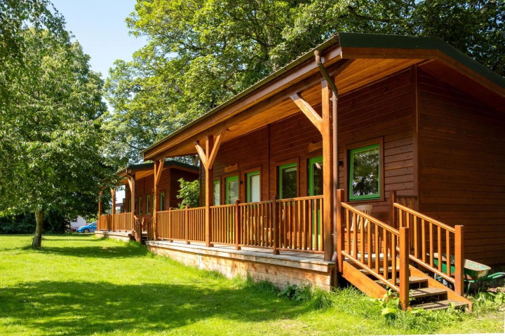 Marcassie Farm Lodges - Hazel Studio - Forres