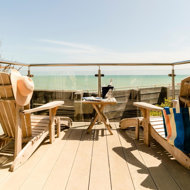 Beach Hut Suites - Chichester