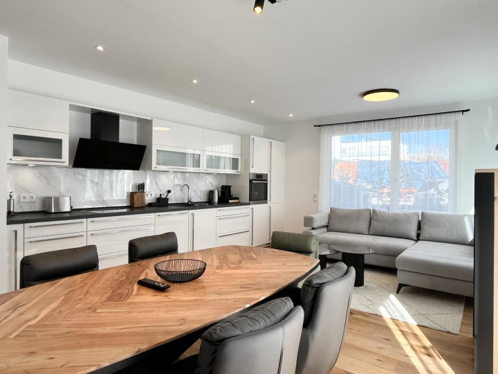 Yuva Homes Germering - 100m2 - Nahe München - 2 Bäder - S-bahn - Oberbayern