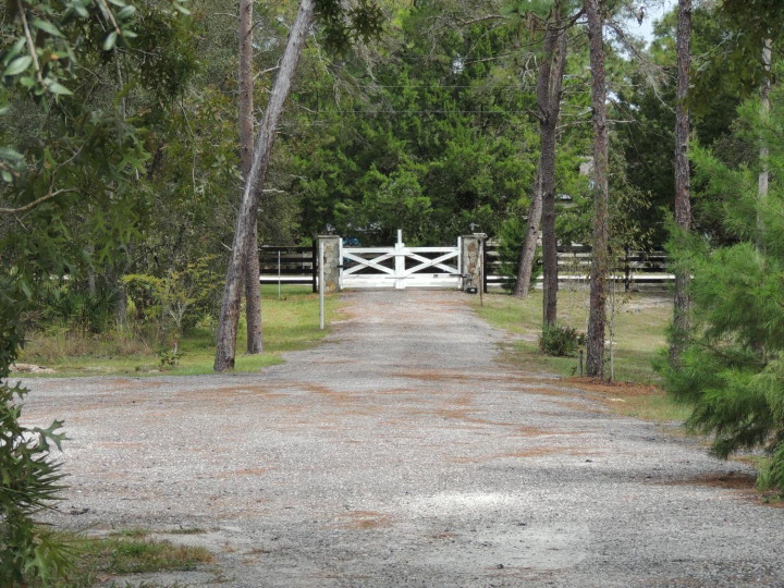 Cozzy Cottage Of Weeki Wachee - Spring Hill, FL