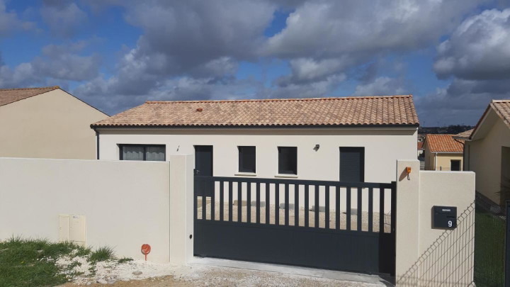 Maison Entière Moderne Tout Confort De 92m² - Angoulême