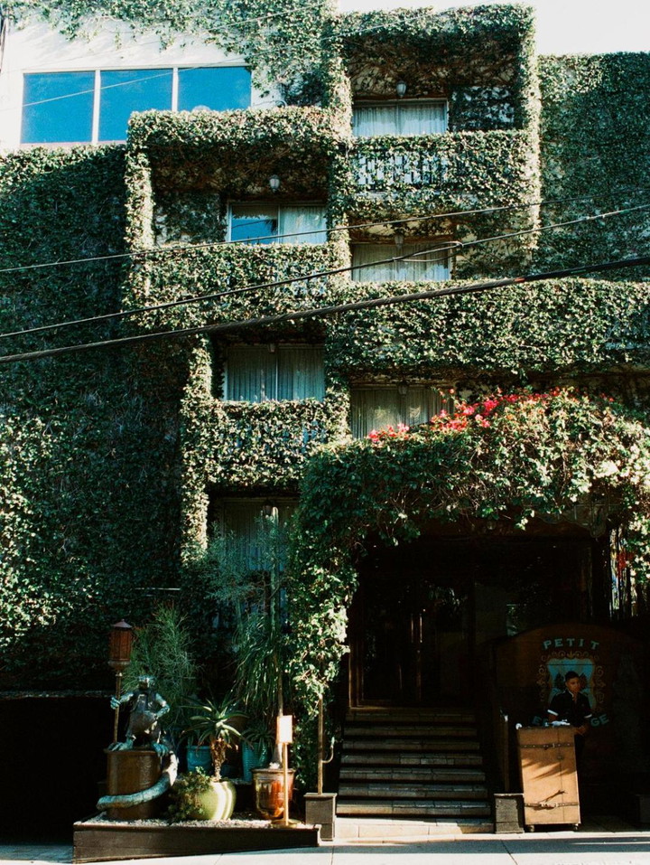 Petit Ermitage - Beverly Hills, CA