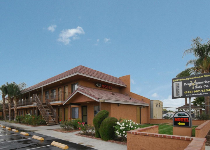 Santa Clarita Motel - Near Six Flags Magic Mountain - Valencia - Santa Clarita, CA