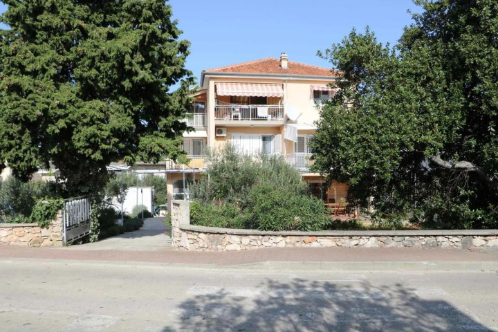 Apartmani Rameša - Murter