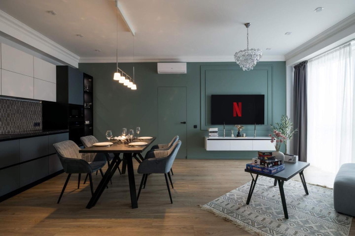 Grandstay Midtown Exclusive Central Apartment With Resident Parking Bath And Shower King Bed And Much More - Chișinău
