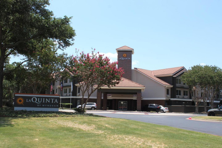 La Quinta By Wyndham Dallas - Addison Galleria - Lewisville, TX