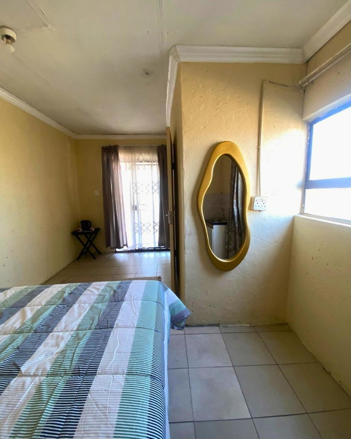 Protea Stay - Lenasia