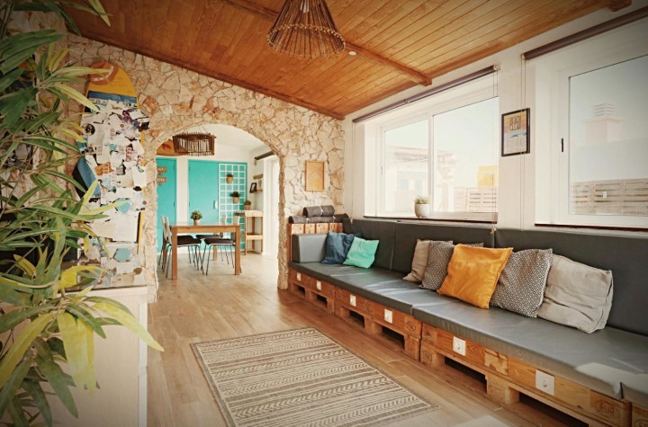 International Surf School & Camp - Sagres