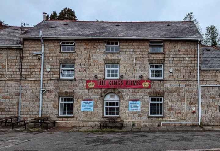Kings Arms Guest House Ebbw Vale - Wales