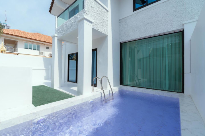 49spvilla 近步行街中天海滩别墅 - Jomtien