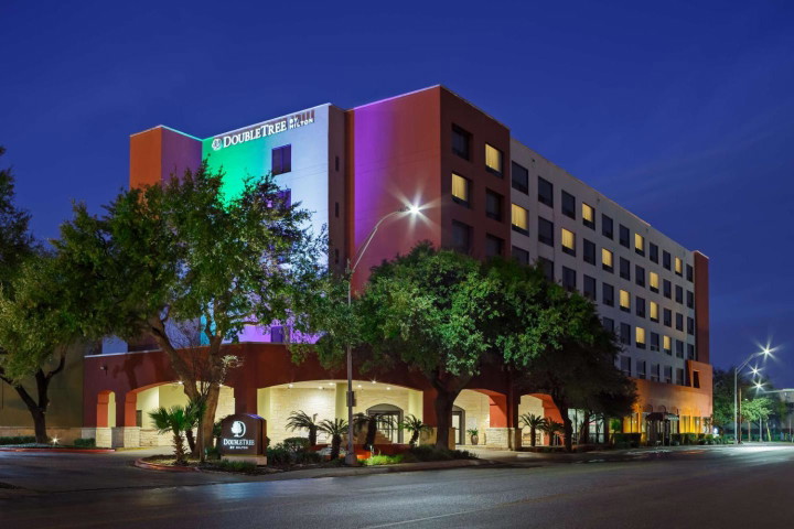 Doubletree By Hilton San Antonio Downtown - San Antonio, TX