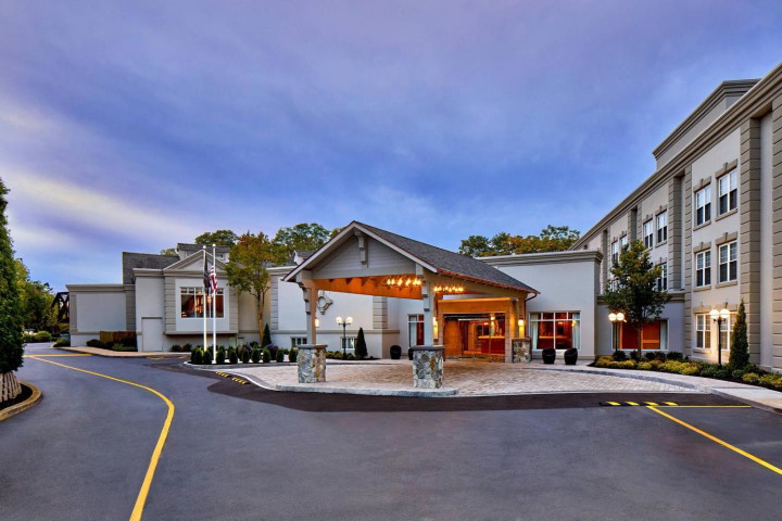The Del Monte Lodge Renaissance Rochester Hotel & Spa - Rochester, NY