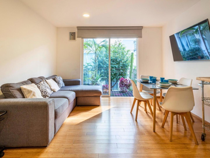 Adam's Home With High-speed Internet Near Polanco - Distrito Federal