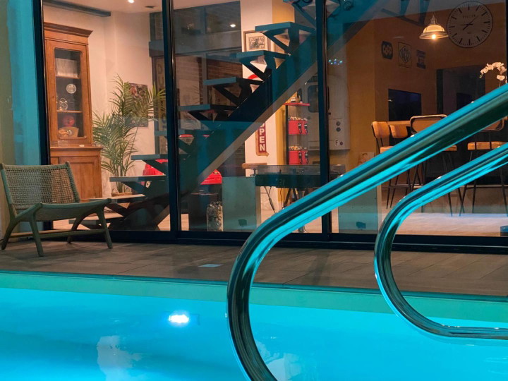 Loft Spa Reims-fr 250m2 Privatifs, Piscine Intérieure Chauffée, Spa Et Parking - Reims