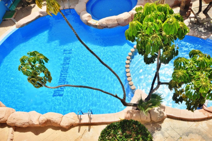 He Cabo Roig Strip - Playa Flamenca