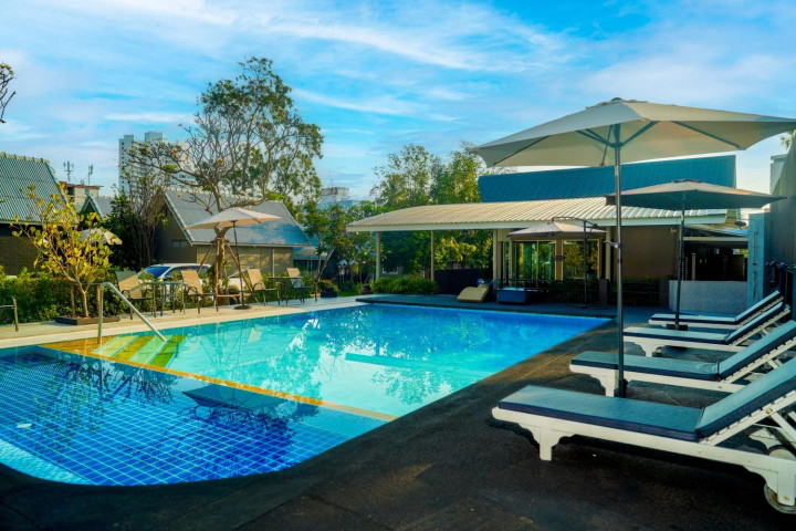 Luna Hut Resort - Hua Hin