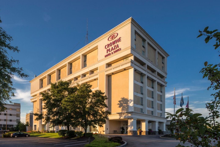 Crowne Plaza Hotel And Suites Pittsburgh South By Ihg - Pittsburgh, PA