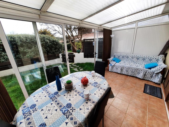 Villa Mitoyenne Avec Jardin, Proche Plage à Seignosse, Piscine, Parking Privé Et Wifi - Seignosse