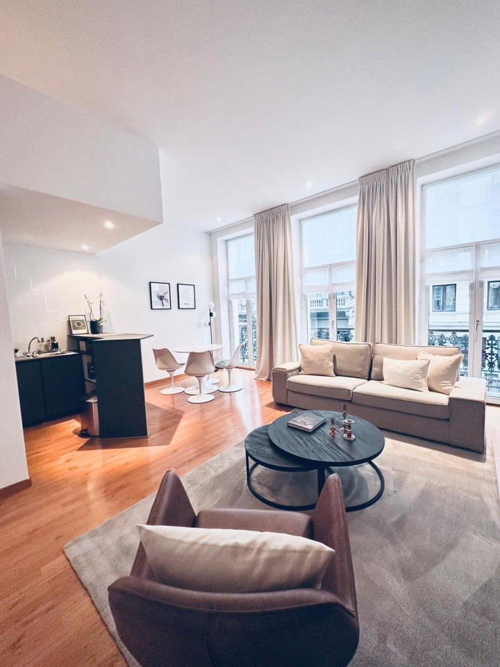 Superbe Appartement Au Coeur Du Sablon - Auderghem