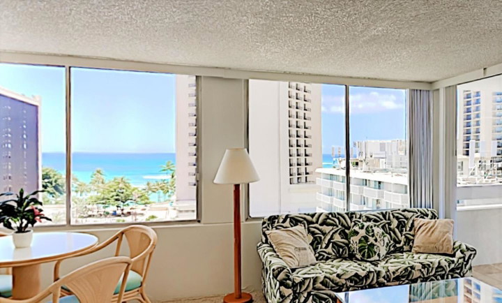 Pacific Monarch Hotel - Kailua, HI