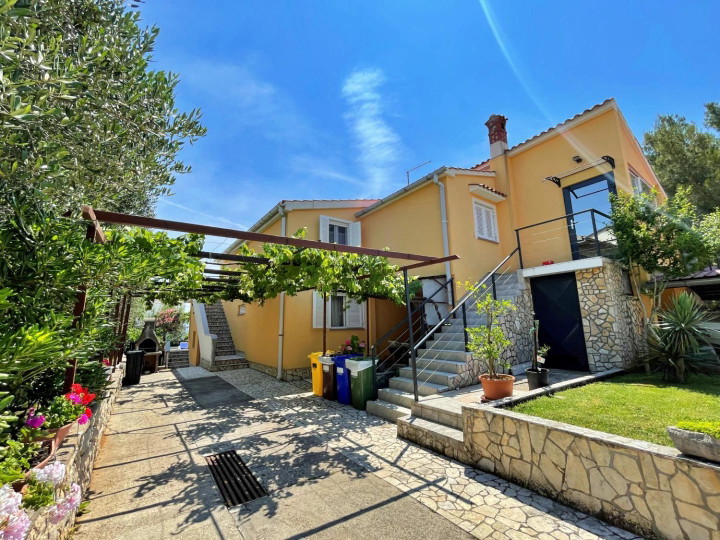 Apartments With Parking Space Silo - Krk - 18757 - Crikvenica