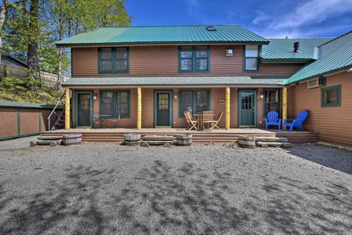 Townhome W/ Deck: Walk To Mirror Lake & Main St! - Saranac Lake, NY