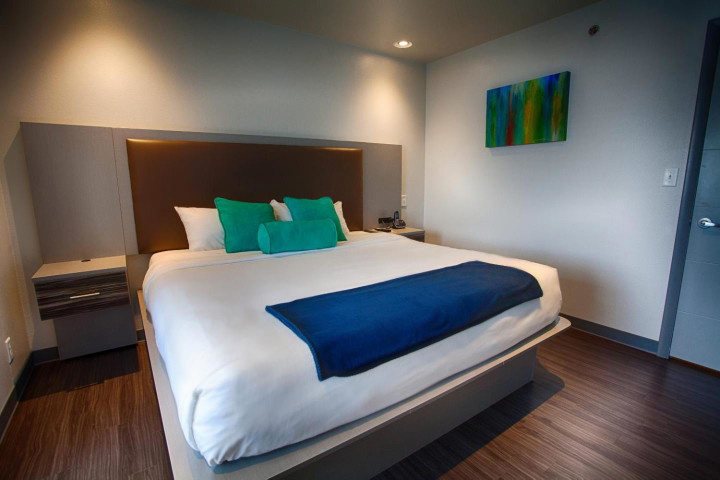 Z Loft Extended Stay Hotel - Fort Leonard Wood, MO