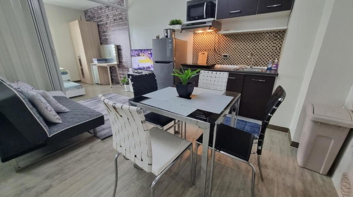 Joms Cozy Staycation - Calamba