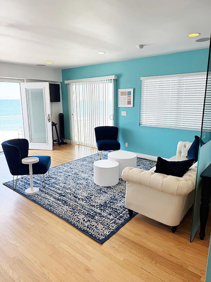 Malibu Private Beach Apartments - Malibu, CA