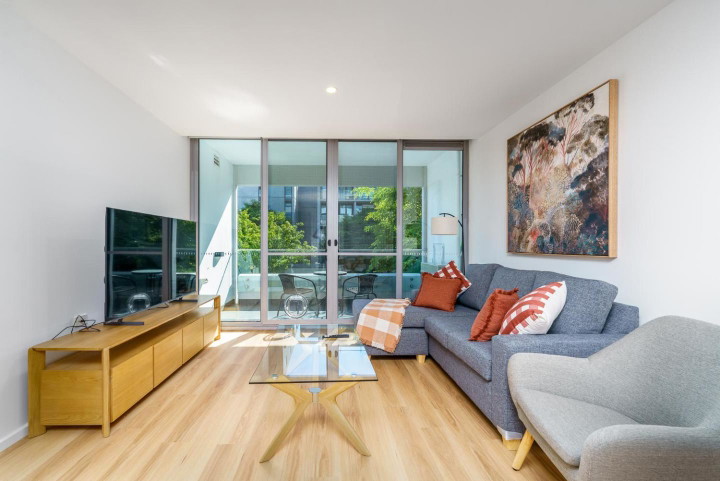 Elegant And Cosy Haven In Lively Kingston Foreshore - Hosted By Canstay - Queanbeyan