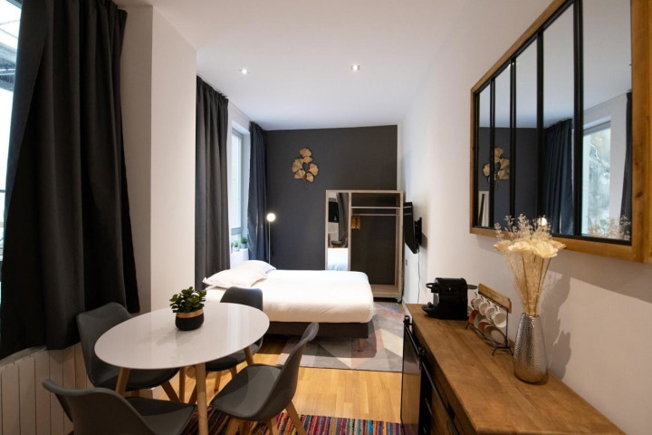 Le St Germain - Pétillant Studio Décoré Avec Goût En Centre-ville - Lyon