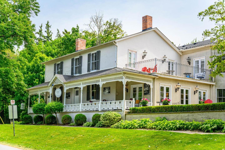 The Old Bank House Bed And Breakfast - Niagara-on-the-Lake