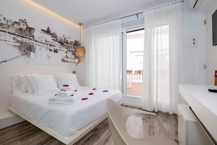 Hotel Abril 37 - Cala Galdana