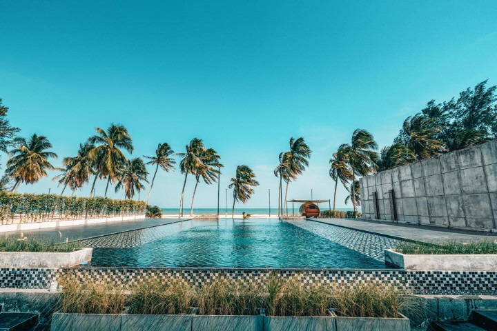 The Bloc @ Sea - Prachuap Khiri Khan