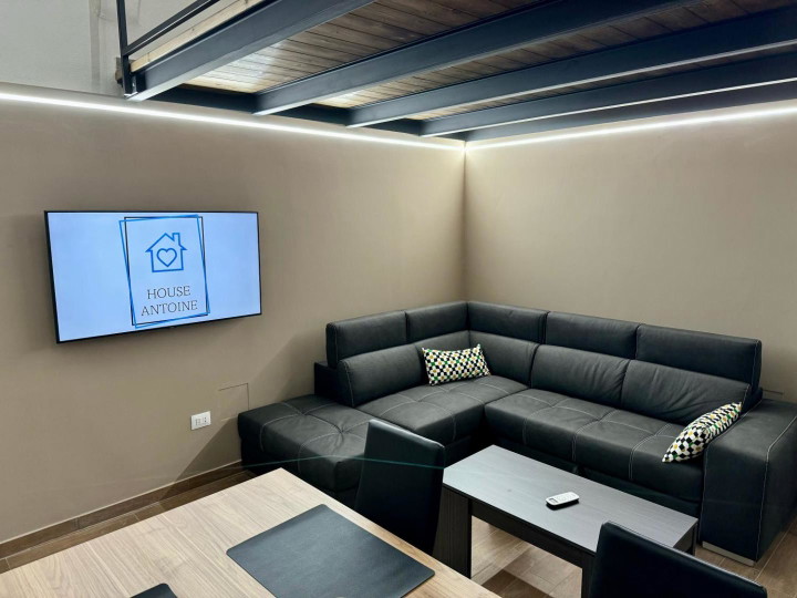 House Antoine - Naples