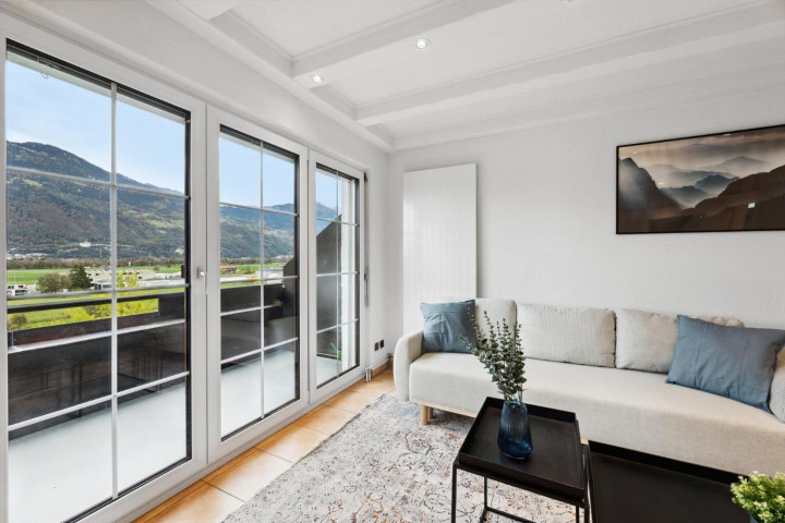 Sonniges Apartment Mit Traumhaftem Bergblick - Sevelen