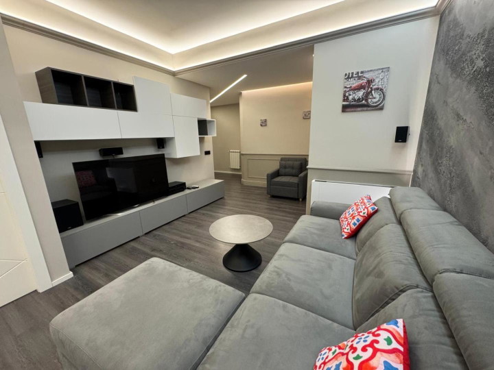 Luxury Grey Apartment - Barcellona Pozzo di Gotto